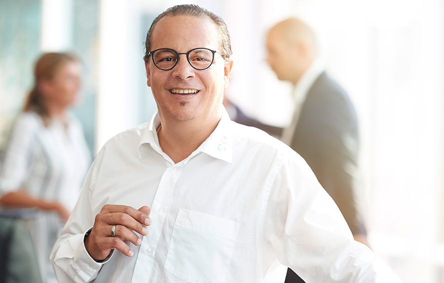 Ihre Ansprechpartner - Rupp und Hubrach - Brillengläser und Veredelungen